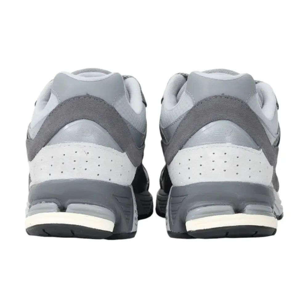 2002R Dark Grey - Urban Jungle